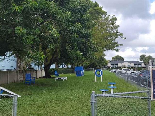 Waterford Park Apartment Homes 2 Bedroom Apartment for Rent at 7505 Nw 44th St, Lauderhill, FL 33319
