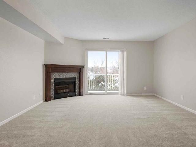 Waterford Place Townhomes 1 Bedroom Home for Rent at 1130 Town Centre Dr, Eagan, MN 55123