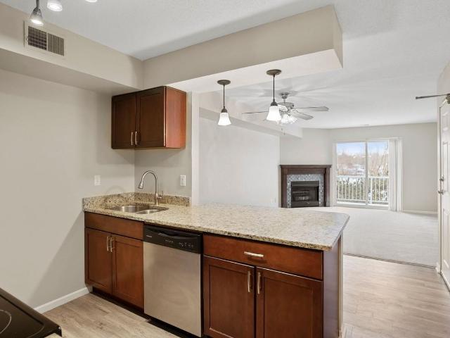 Waterford Place Townhomes 1 Bedroom Home for Rent at 1130 Town Centre Dr, Eagan, MN 55123