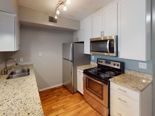 Waterford Place Townhomes 2 Bedroom Home for Rent at 1130 Town Centre Dr, Eagan, MN 55123