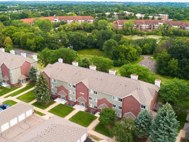 Waterford Place Townhomes 3 Bedroom Home for Rent at 1130 Town Centre Dr, Eagan, MN 55123