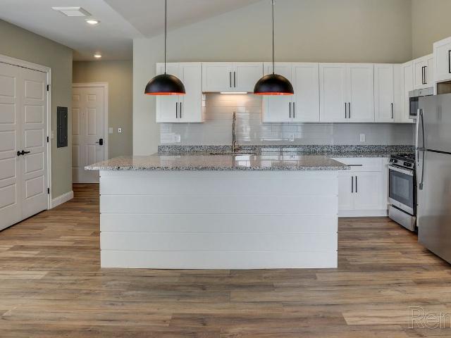 Waterford Woods 2 Bedroom Apartment for Rent at 394 Willetts Ave, Waterford, CT 06385