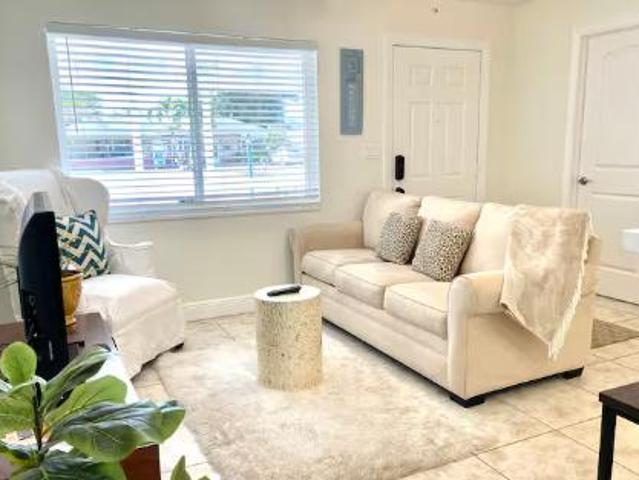 Waterfront Home minutes from Downtown Cape Coral