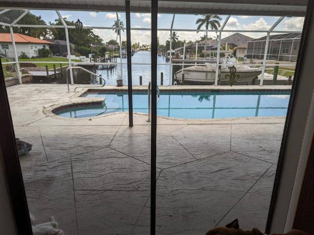 Waterfront Pool home in Savona