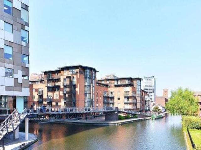 Waterfront Walk, Birmingham, 2 Bedroom Flat