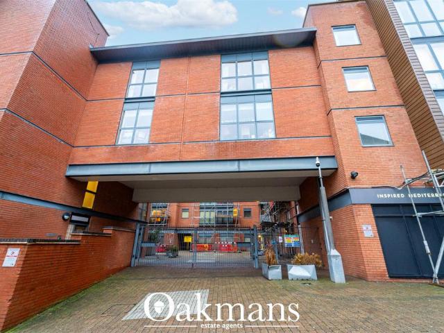 Waterfront Walk, Birmingham, West. 1 bed apartment to rent £1,000 pcm £231 pw