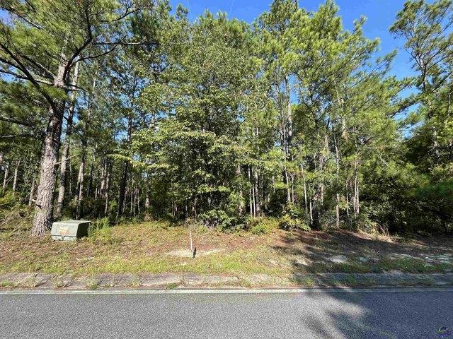 Waterfront Way, Warner Robins, GA 31093