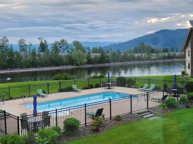 Waterfront with Boat Dockfully furnished Condo de