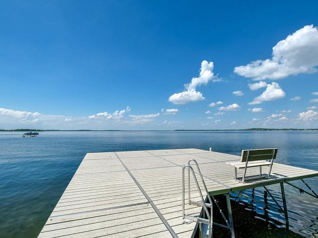 Waterfront 2 Bedroom Apartment for Rent at 633 N Henry St, Madison, WI 53703