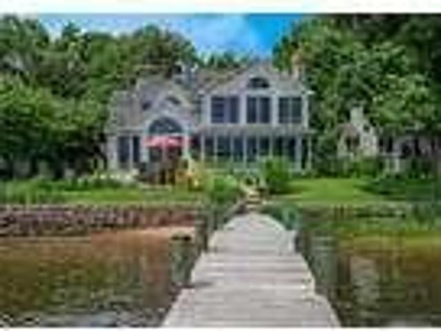 Waterfront 3 bedroom house in Severna Park