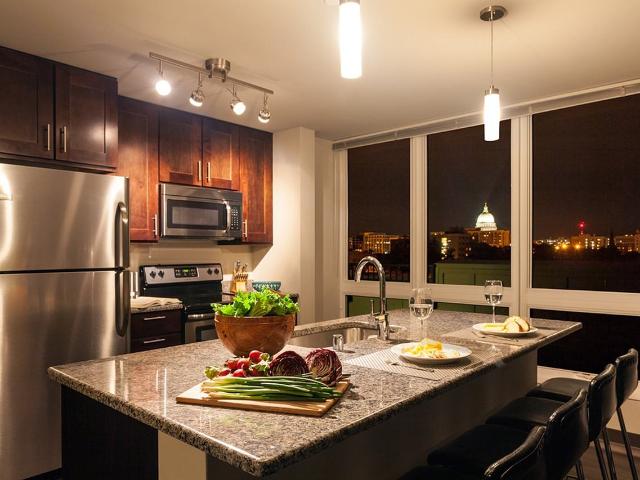 Waterfront 4 Bedroom Apartment for Rent at 633 N Henry St, Madison, WI 53703