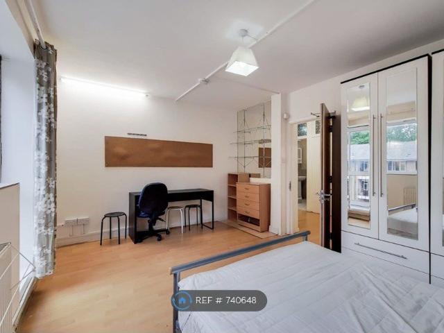 Waterhead, London NW1, 3 bed flat to rent, £3,500 pcm | PrimeLocation