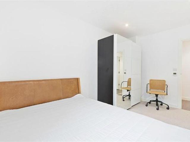 Waterhouse Apartments, 3 Saffron. 2 bed apartment to rent £1,700 pcm £392 pw
