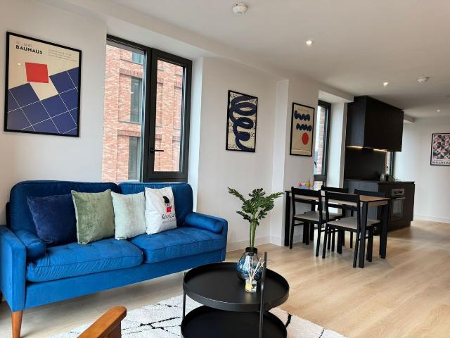 Waterhouse Gardens, Dutton Street, Manchester M3, 1 bed flat to rent, £1,400 pcm | PrimeLocation