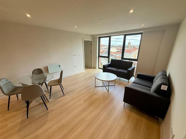 Waterhouse Gardens, Manchester M3, 2 bed flat to rent, £1,700 pcm | PrimeLocation