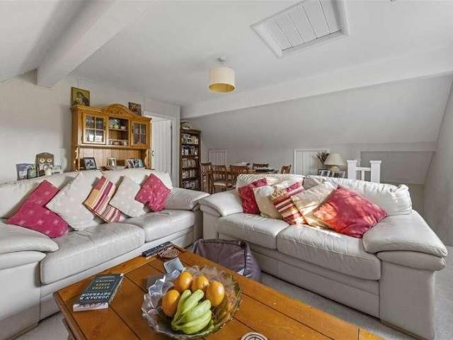 Waterhouse Lane, Kingswood, Tadworth, KT20
