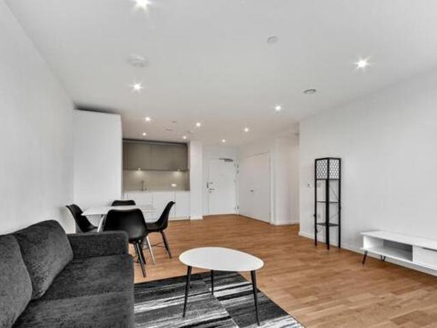 Waterline Way, Deptford, 1 Bedroom Flat