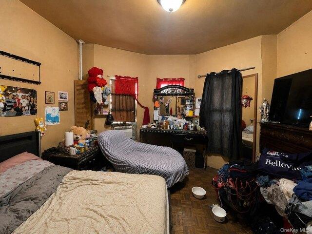 Waterloo Pl, Bronx, Home For Sale