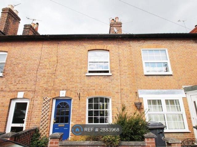 Waterloo Place, Tonbridge TN9, 3 bed terraced house to rent, £1,650 pcm | PrimeLocation