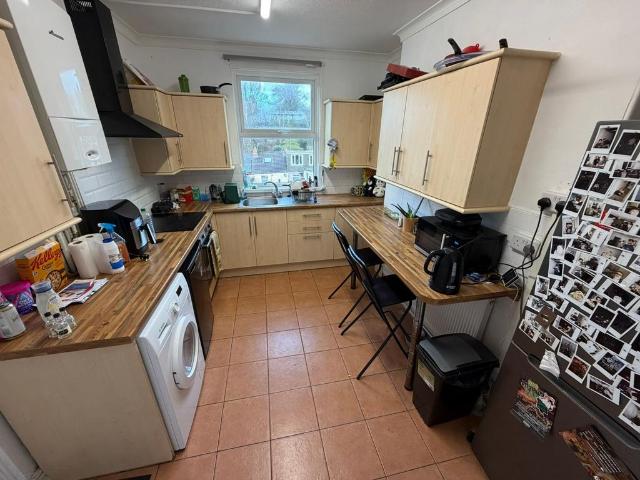 Waterloo Place, Brynmill, SA2 4 bed terraced house to rent £1,560 pcm £360 pw