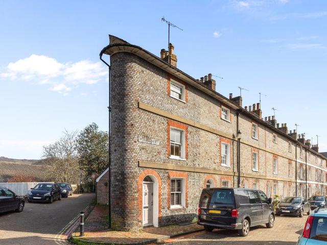 Waterloo Place, Lewes, East Sussex BN7, 3 bed end terrace house to rent, £1,700 pcm | PrimeLocation
