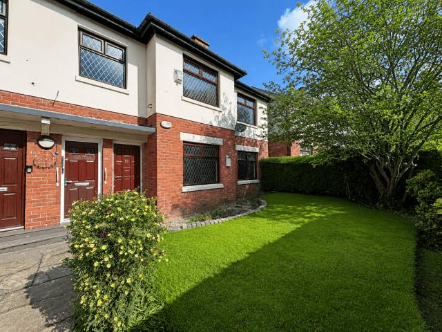 Waterloo Road, Manchester, M8 8BY 2 bed apartment to rent £1,150 pcm £265 pw