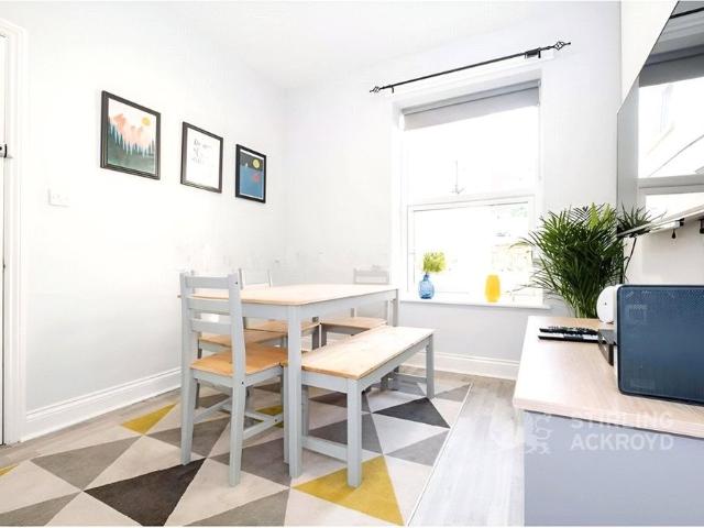Waterloo Road, Aldershot, Hampshire, GU12 4NS