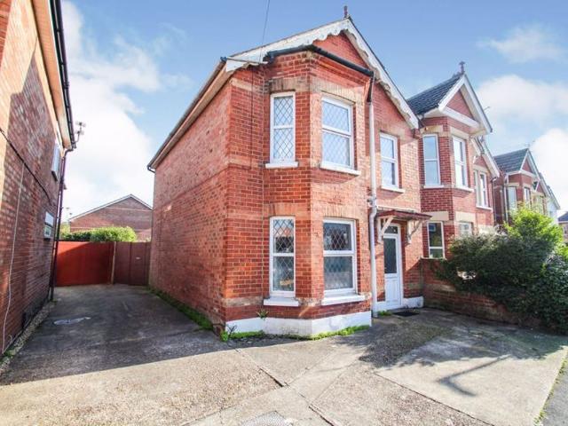 Waterloo Road, Bournemouth BH9, 4 bed property to rent, £2,400 pcm | PrimeLocation