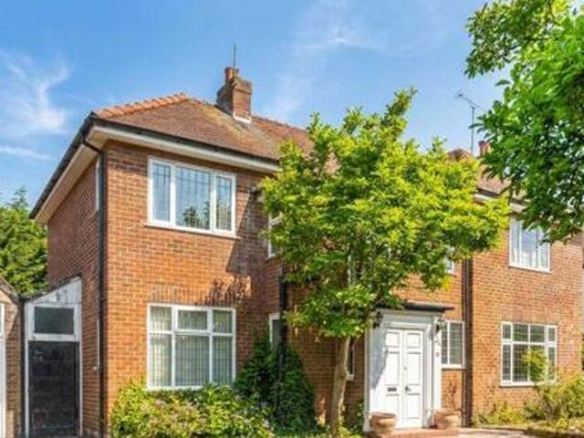 Waterloo Road, Hillside, 3 Bedroom Detached