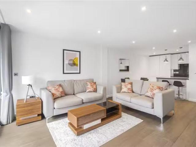 Waterloo Road, London, SE1 8RP