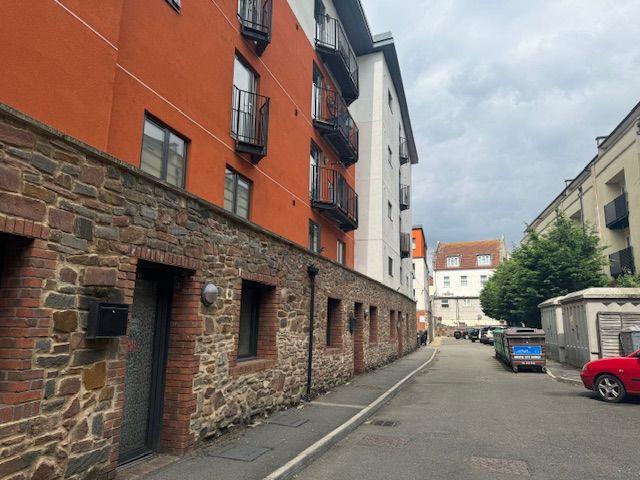 Waterloo Road, St Phillips BS2, 2 bed property to rent, £1,500 pcm | PrimeLocation