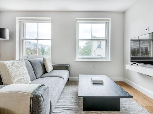 Waterloo SE1, 2 bed flat to rent, £4,010 pcm | PrimeLocation