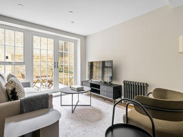 Waterloo SE1, 2 bed flat to rent, £5,030 pcm | PrimeLocation