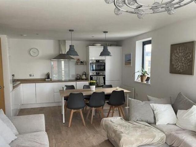 Waterloo Street, Leeds, 2 Bedroom Apartment