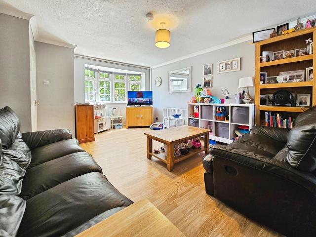 Waters Drive, Staines upon Thames, Surrey, TW18 4RP