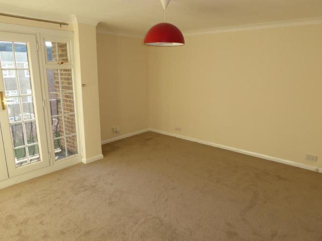 Waters Drive, Staines, Middlesex TW18, 3 bed flat to rent, £1,550 pcm | PrimeLocation