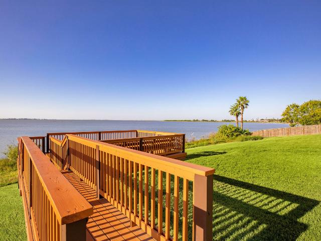 Water's Edge Apartments 1 Bedroom Apartment for Rent at 9320 S Padre Island Dr, Corpus Christi, TX 78418 Flour Bluff