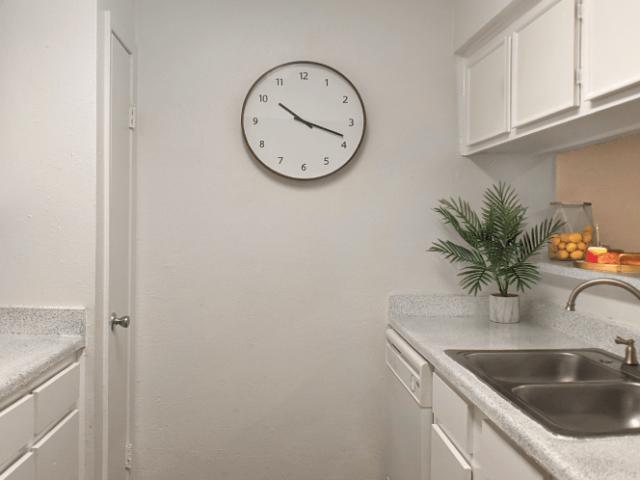 Waters of Winrock Apartments 1 Bedroom Apartment for Rent at 6403 Del Monte Dr, Houston, TX 77057 Great Uptown