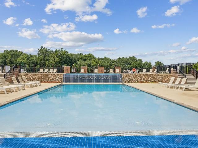 Waterside at River Park Apartments 1 Bedroom Apartment for Rent at 1800 Marinas Edge Way Ste 100, Louisville, KY 40206 Butchertown