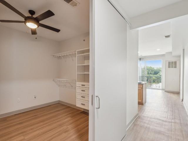 Waterside at River Park Apartments 2 Bedroom Apartment for Rent at 1800 Marinas Edge Way Ste 100, Louisville, KY 40206 Butchertown