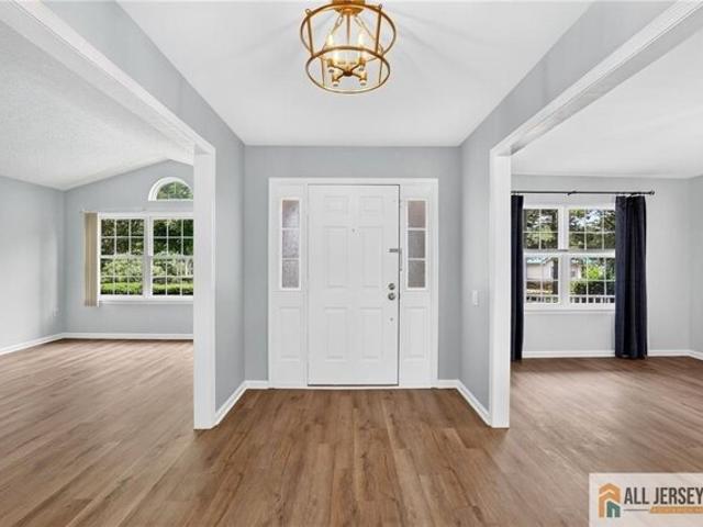 Waterside Blvd, Monroe, Condo For Sale