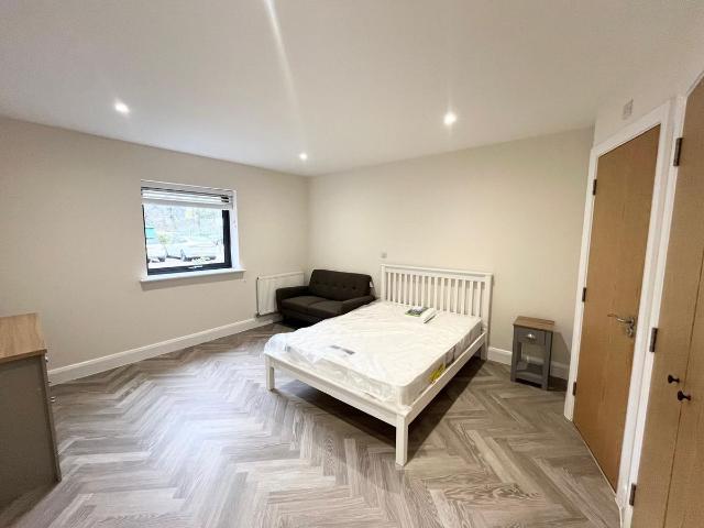 Waterside House, Milton Keynes MK6, Studio to rent, £1,075 pcm | PrimeLocation