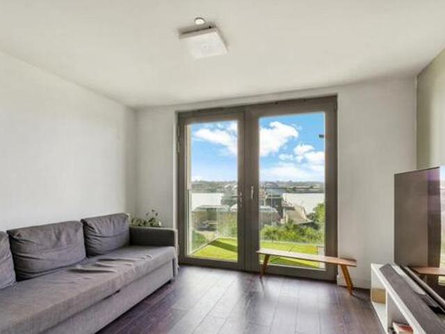 Waterside Heights, Waterside Park, 2 Bedroom Apartment