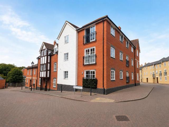 Waterside Lane, Colchester, CO2 2 bed apartment to rent £1,195 pcm £276 pw