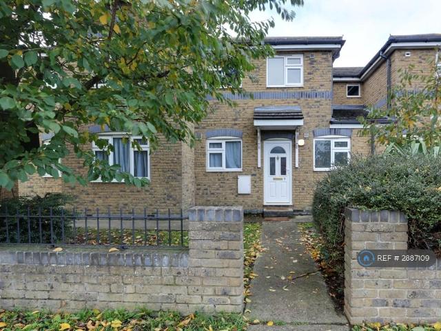 Waterside Mead, Canvey Island, SS8 1 bed flat to rent £1,050 pcm £242 pw