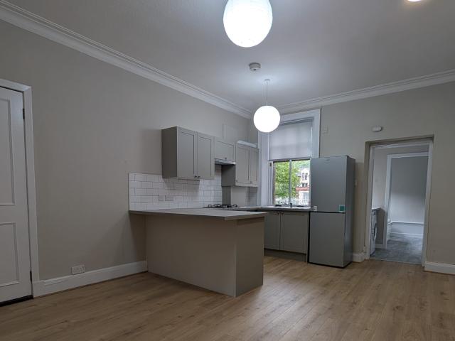 waterside street, strathaven, ml10 6aw