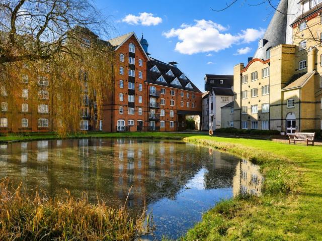 Waterside Place, Sheering Lower Road, Harlow CM21, 1 bed flat to rent, £1,050 pcm | PrimeLocation