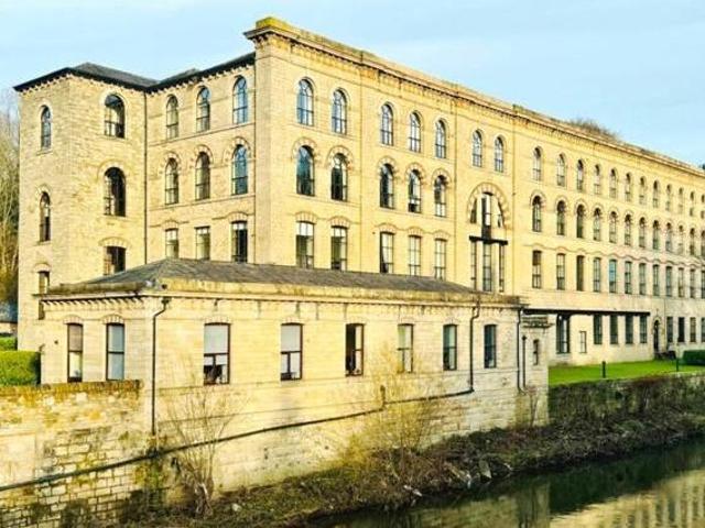 Waterside Road, Summerseat, 3 Bedroom Flat