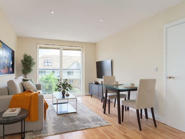 Watersmeet, St. Marys Island, Chatham ME4, 2 bed flat to rent, £1,400 pcm | PrimeLocation