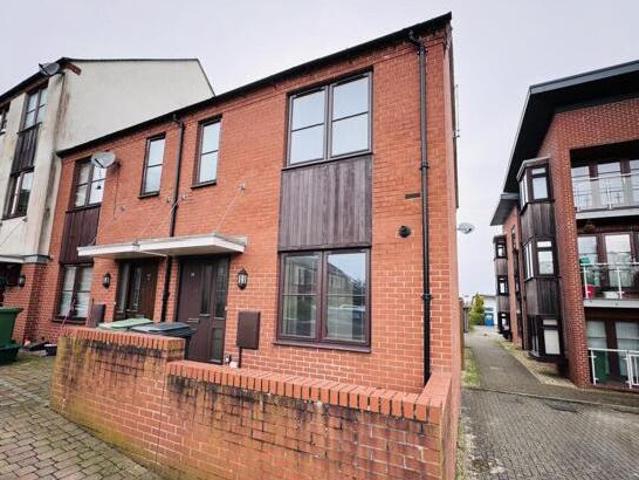 Watertower Way, Basingstoke, 3 Bedroom End